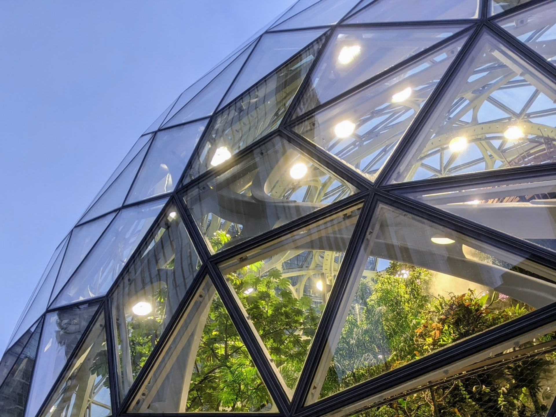 FUNWOO 德載國際不動產 - 科技產業崛起下的房地產投資